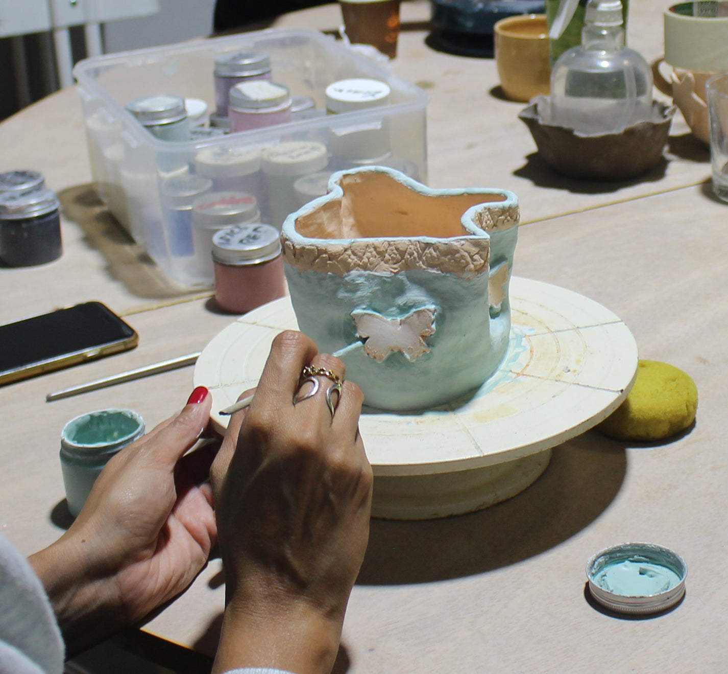 Bisque painting 6+ – Yadawei Ceramic Studio